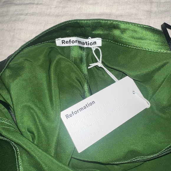 Reformation | Dresses | Nwt Reformation Alli Silk Dress In Palm Green ...